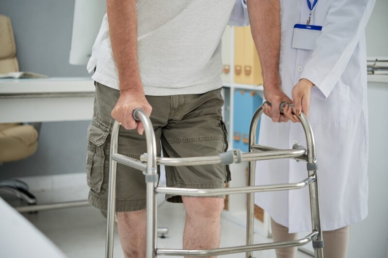 What Causes Slip & Fall Injuries In Nursing Homes? | Lab on Web